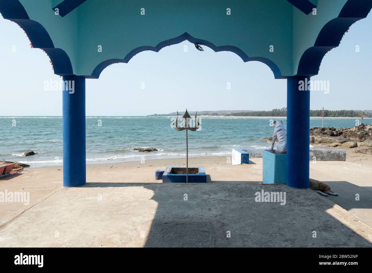 Chapora river temple hi-res stock photography and images - Alamy