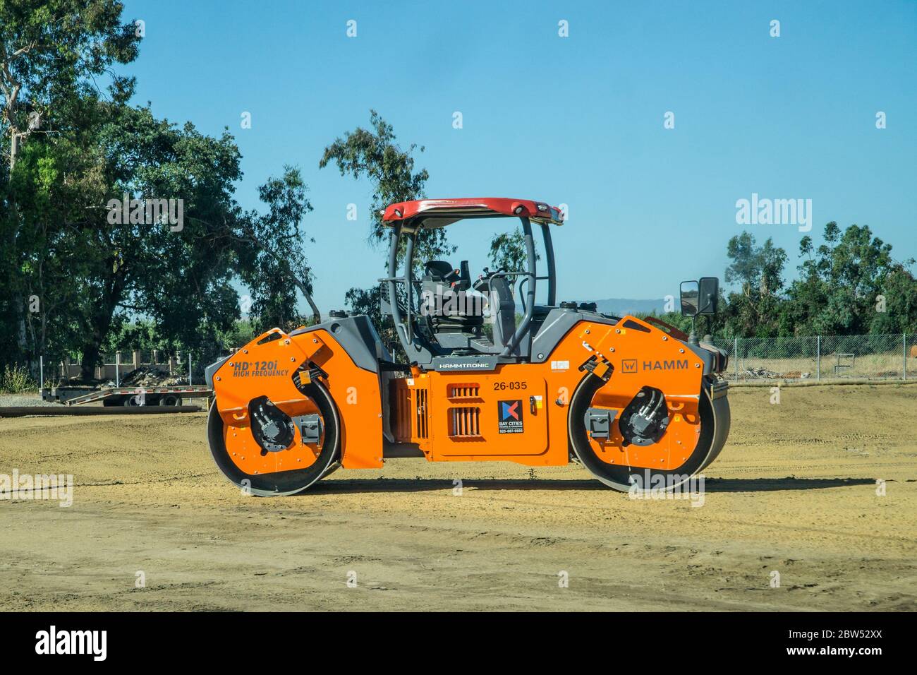Tandem roller hi-res stock photography and images - Alamy