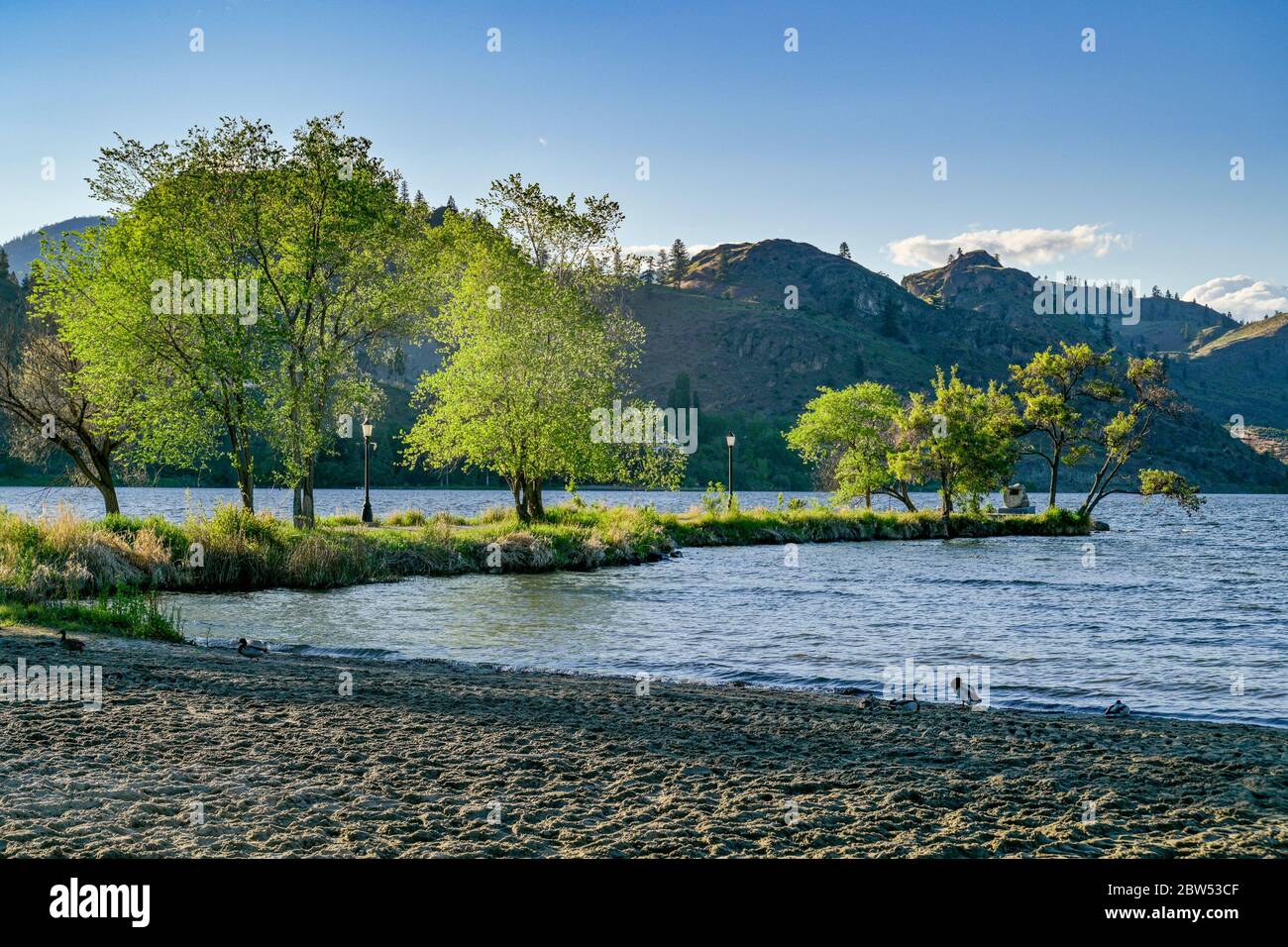 Skaha lake hi-res stock photography and images - Alamy