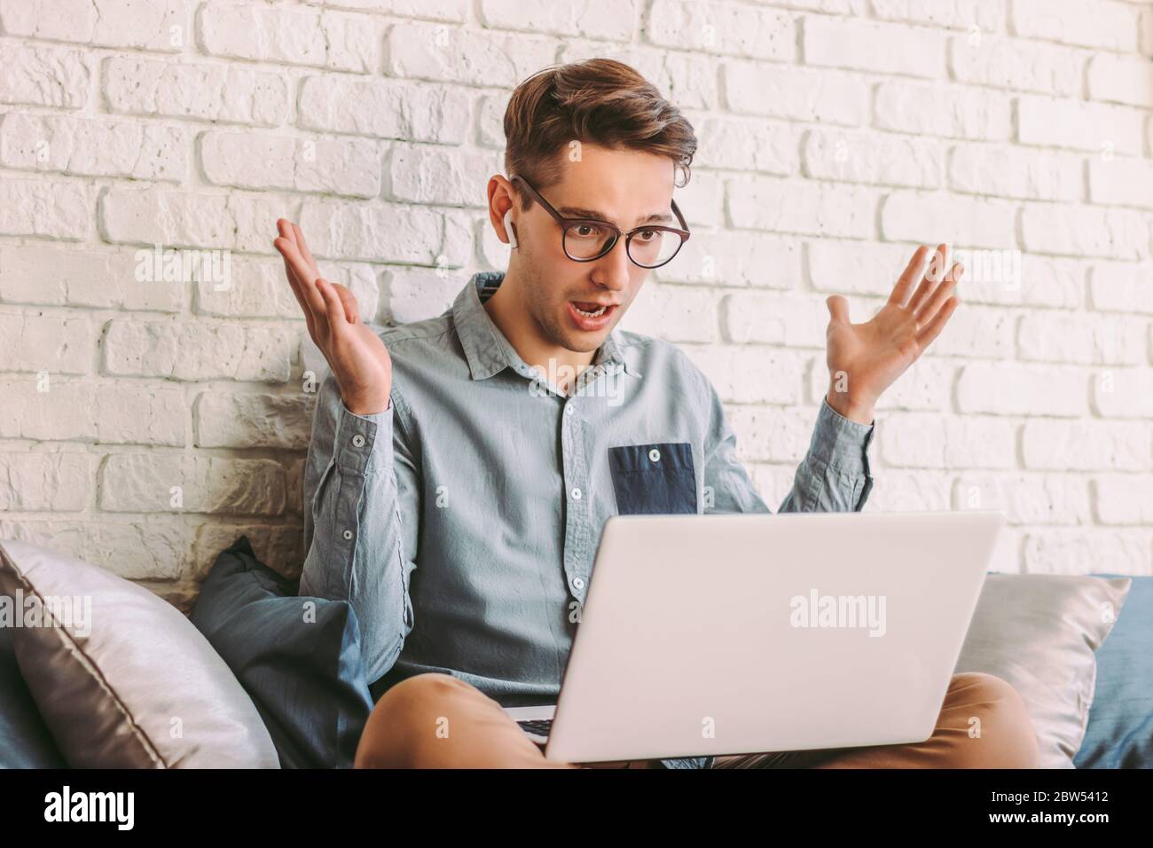 Horrified look hi-res stock photography and images - Alamy