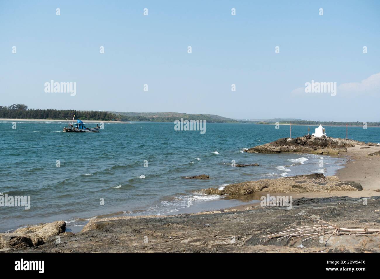 Chapora river temple hi-res stock photography and images - Alamy