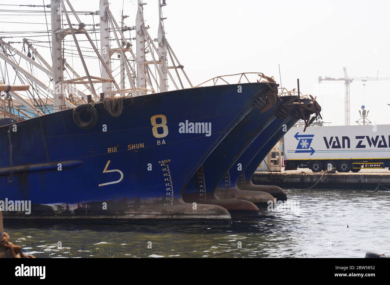 China distant water fleet hi-res stock photography and images - Alamy