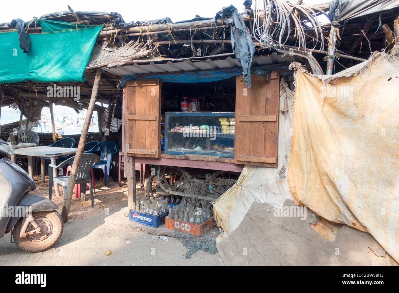 Chapora snack bar hi-res stock photography and images - Alamy