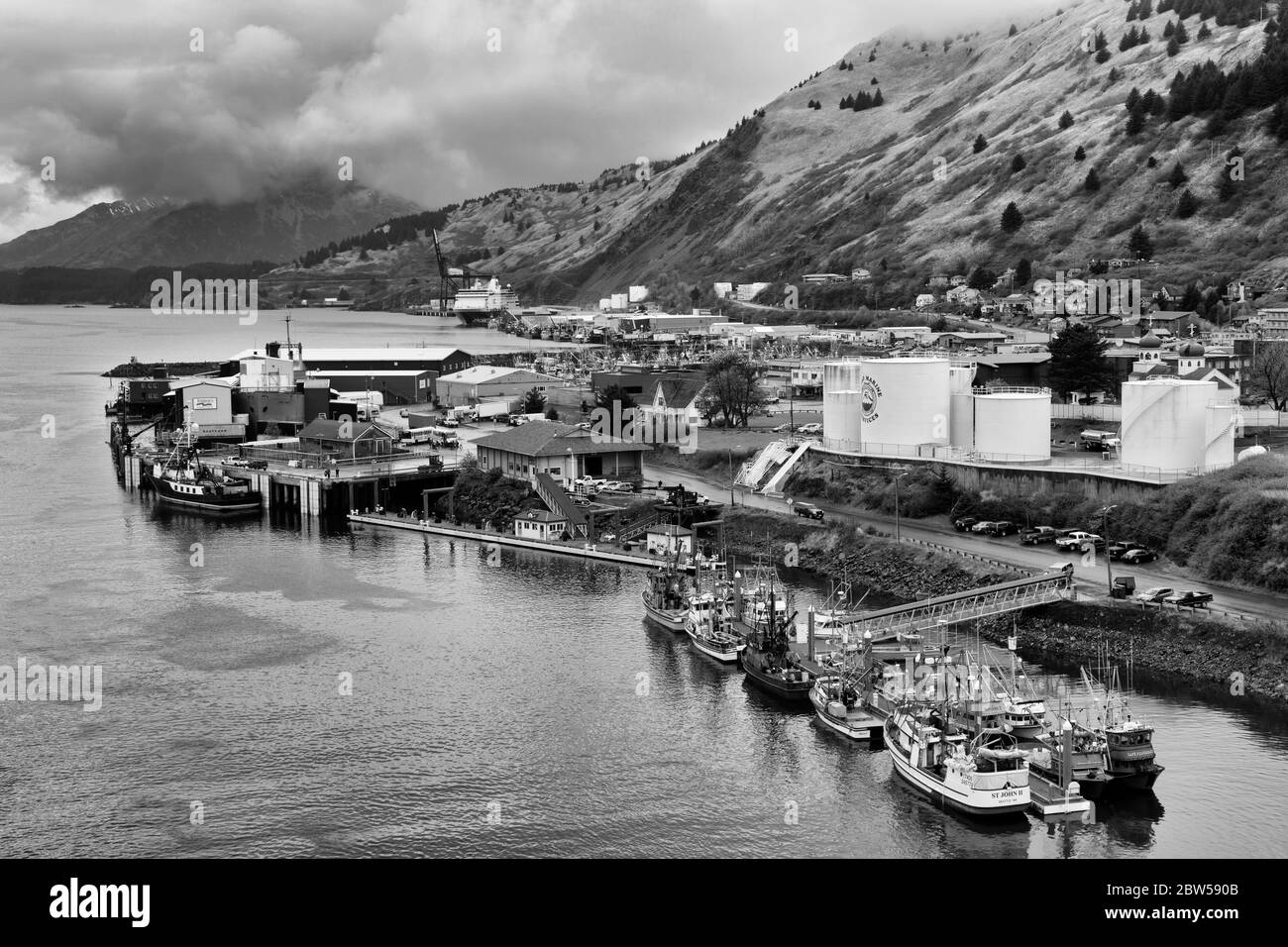 Kodiak alaska city hi-res stock photography and images - Alamy