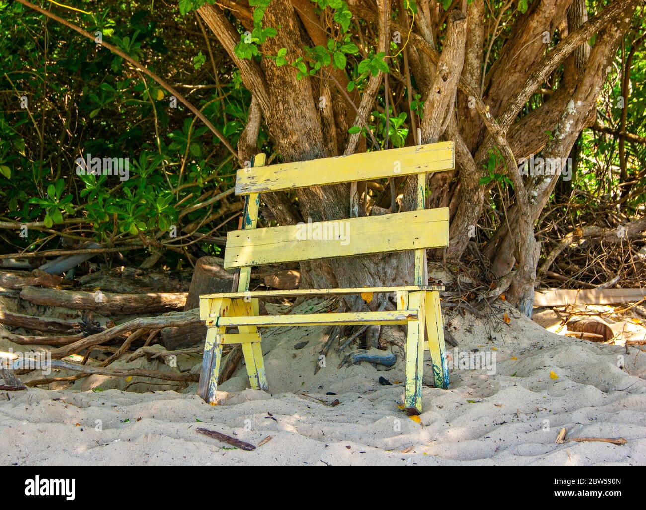 Leisure bench on beach hi-res stock photography and images - Alamy