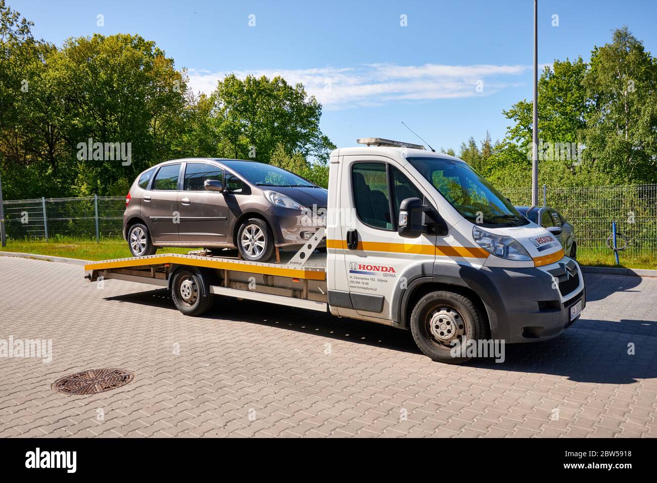Car move hi-res stock photography and images - Alamy