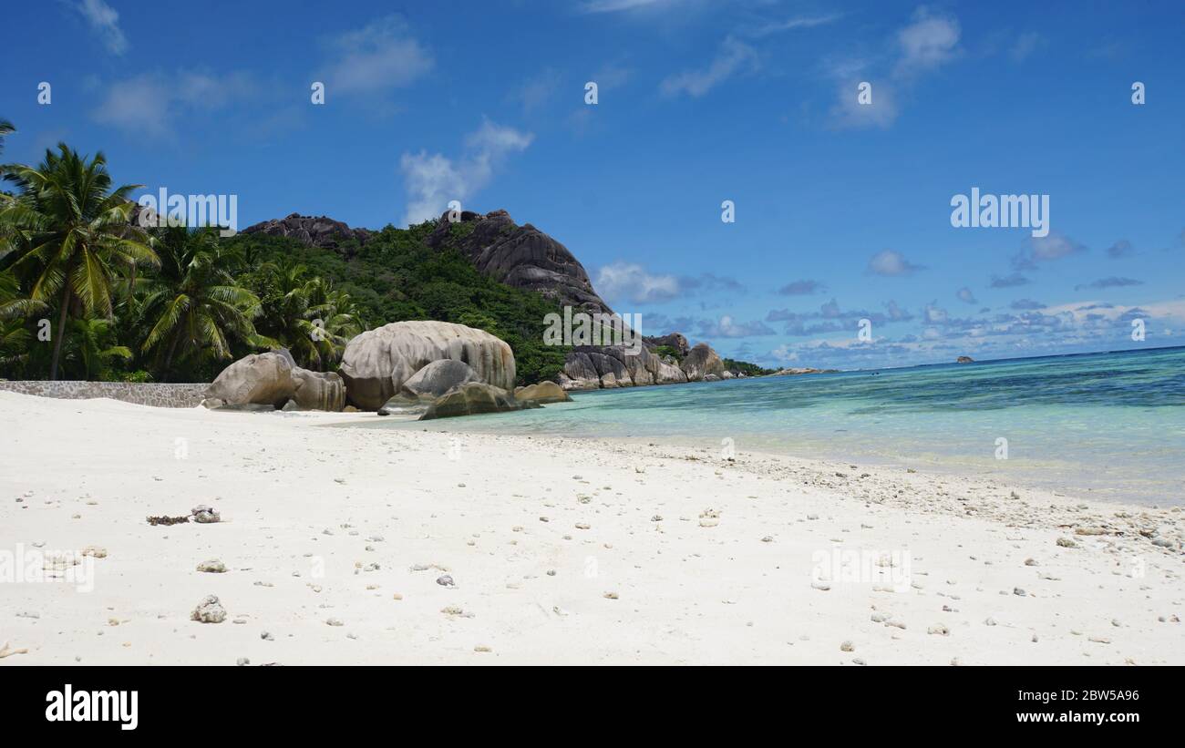 amazing tropical landscape on the seychelles islands Stock Photo - Alamy