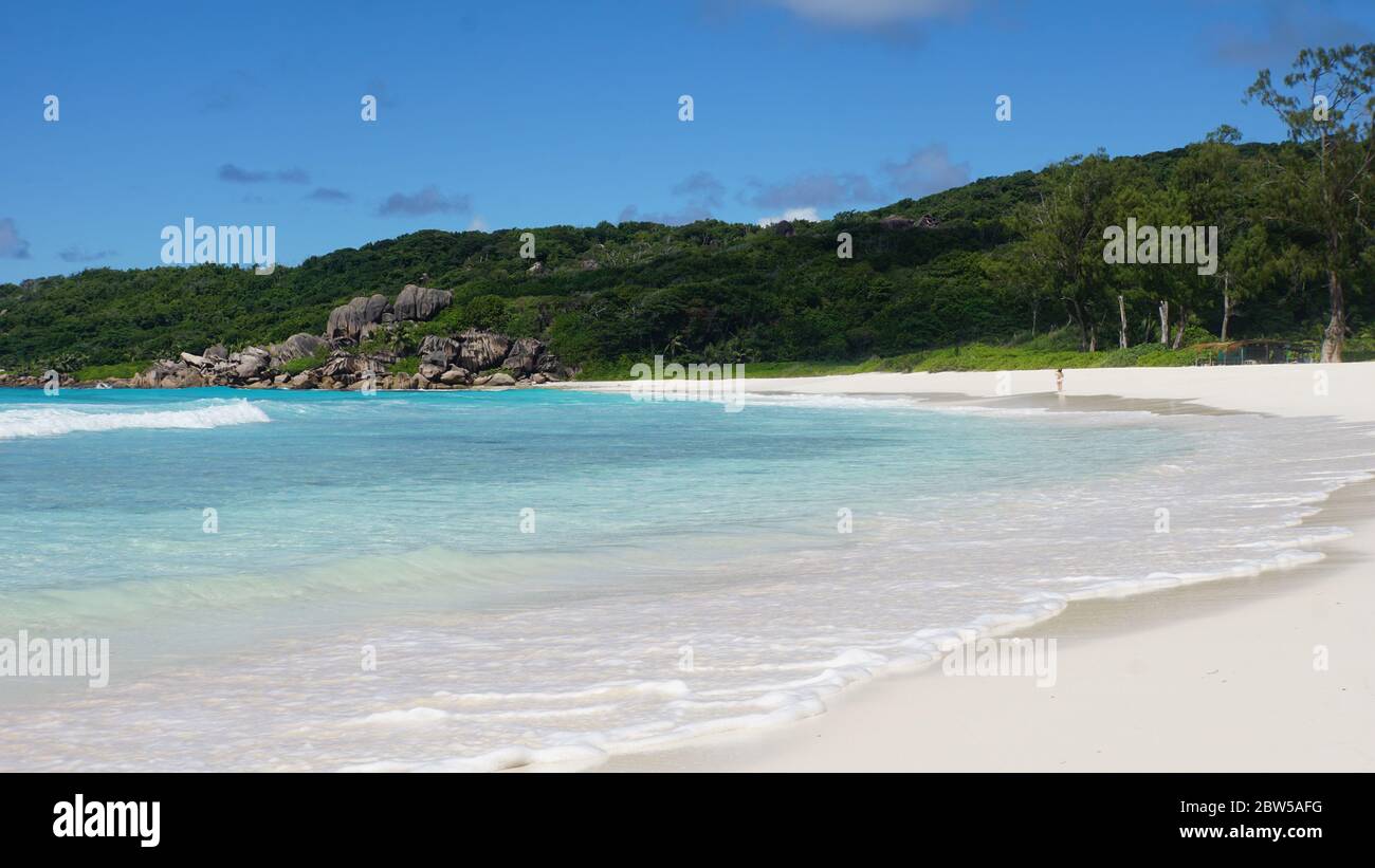 amazing tropical landscape on the seychelles islands Stock Photo - Alamy