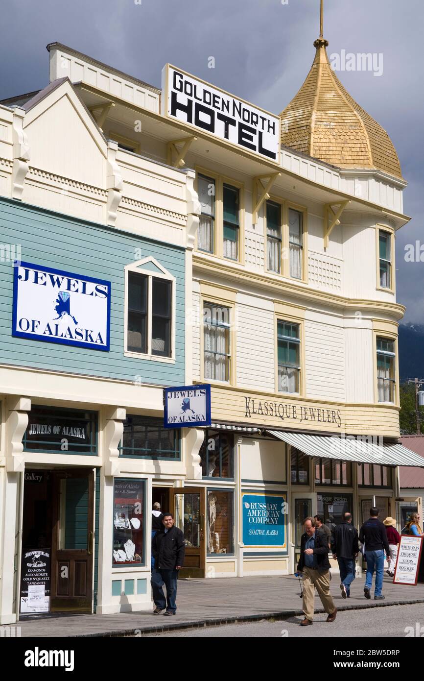 Golden north hi-res stock photography and images - Alamy