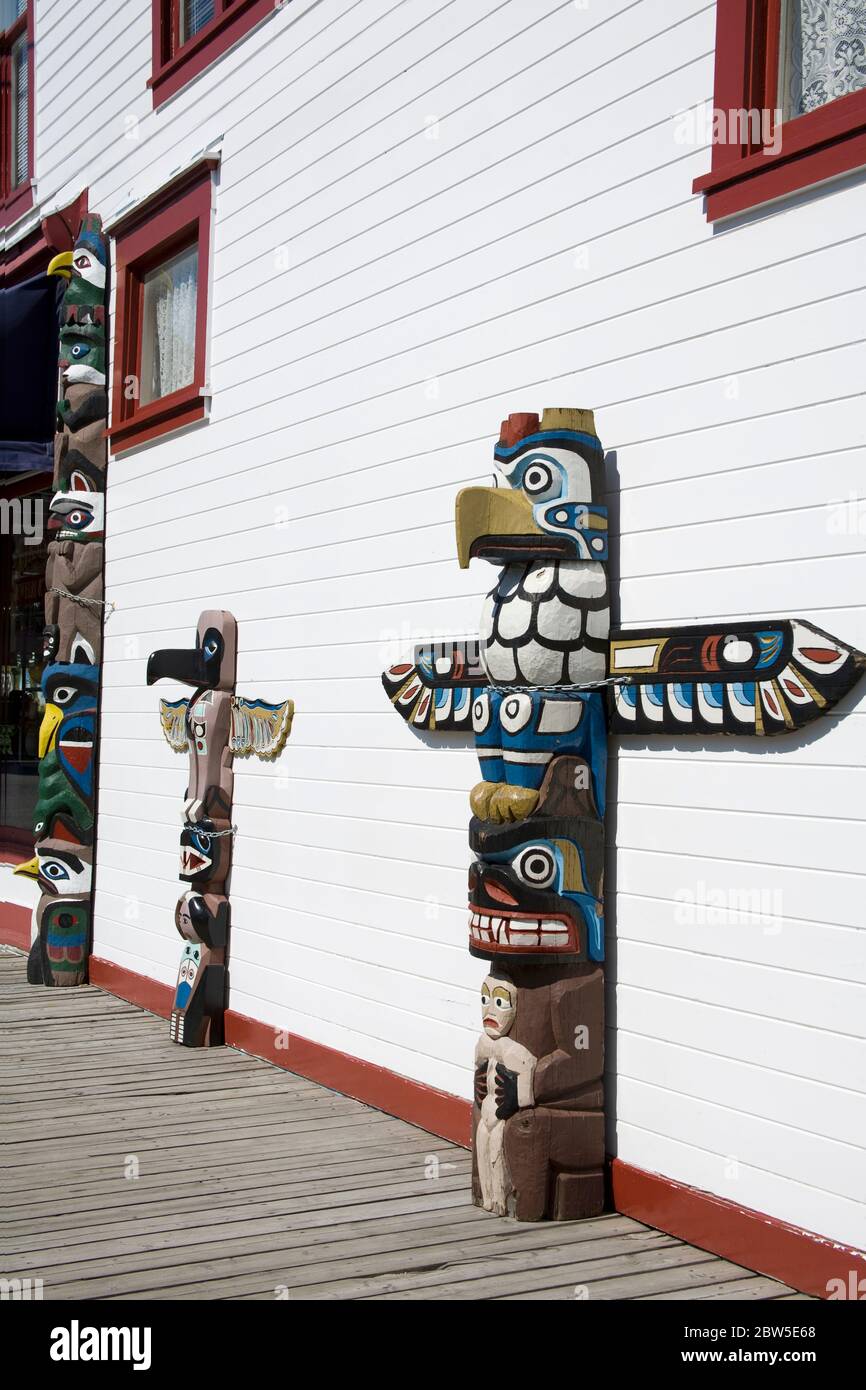 Totem pole skagway alaska united hi-res stock photography and images ...