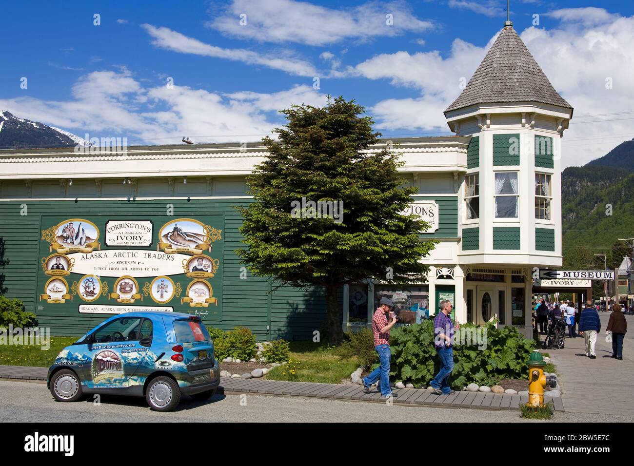 Corringtons alaskan ivory and museum hi-res stock photography and ...