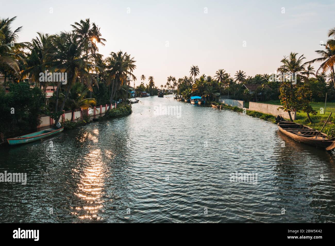 Empty canal hi-res stock photography and images - Alamy