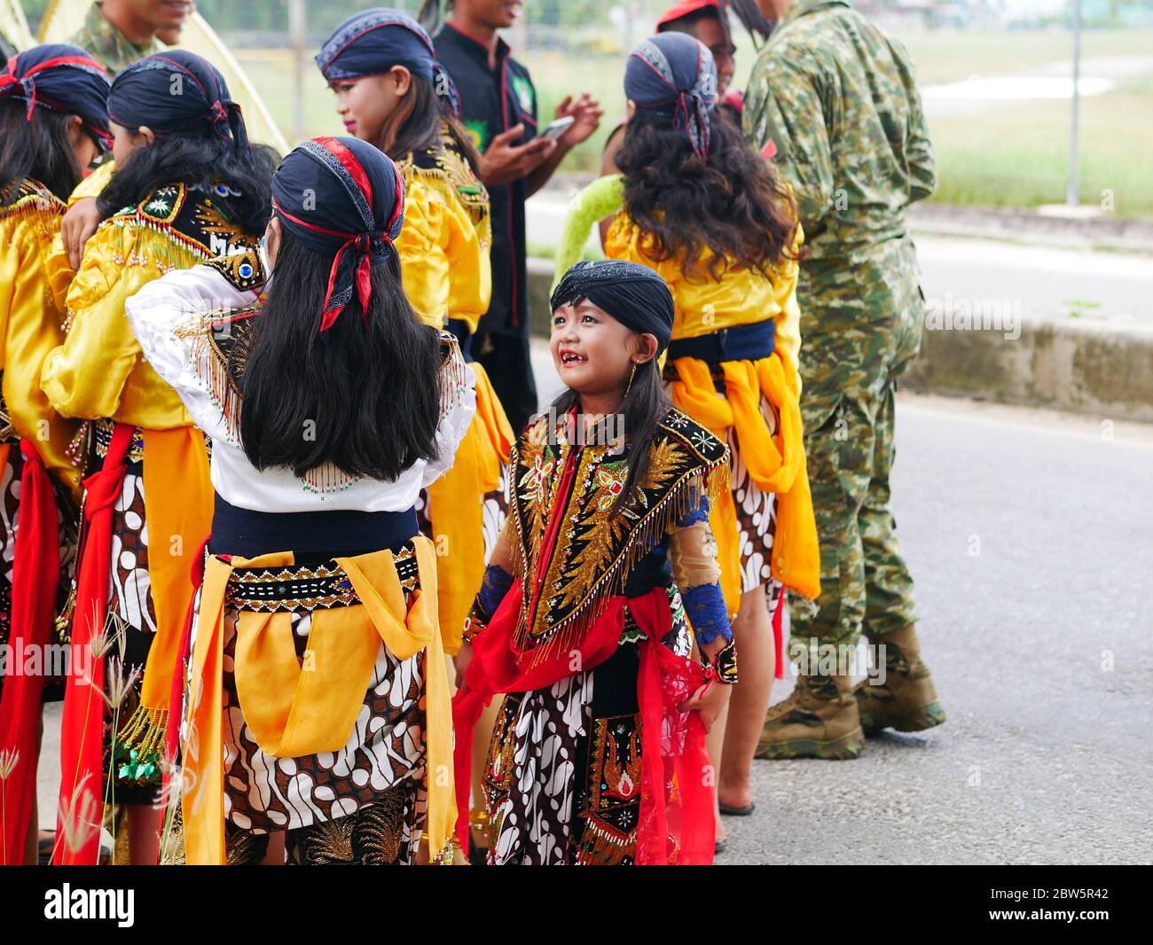 Dayak tribe hi-res stock photography and images - Alamy
