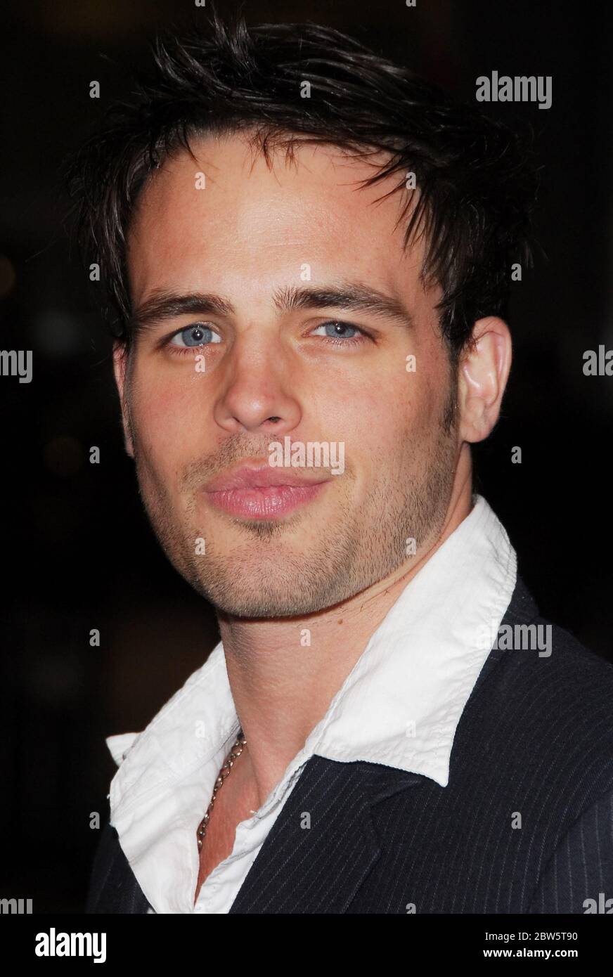 Al Santos at the World Premiere of "Music And Lyrics" held at the ...