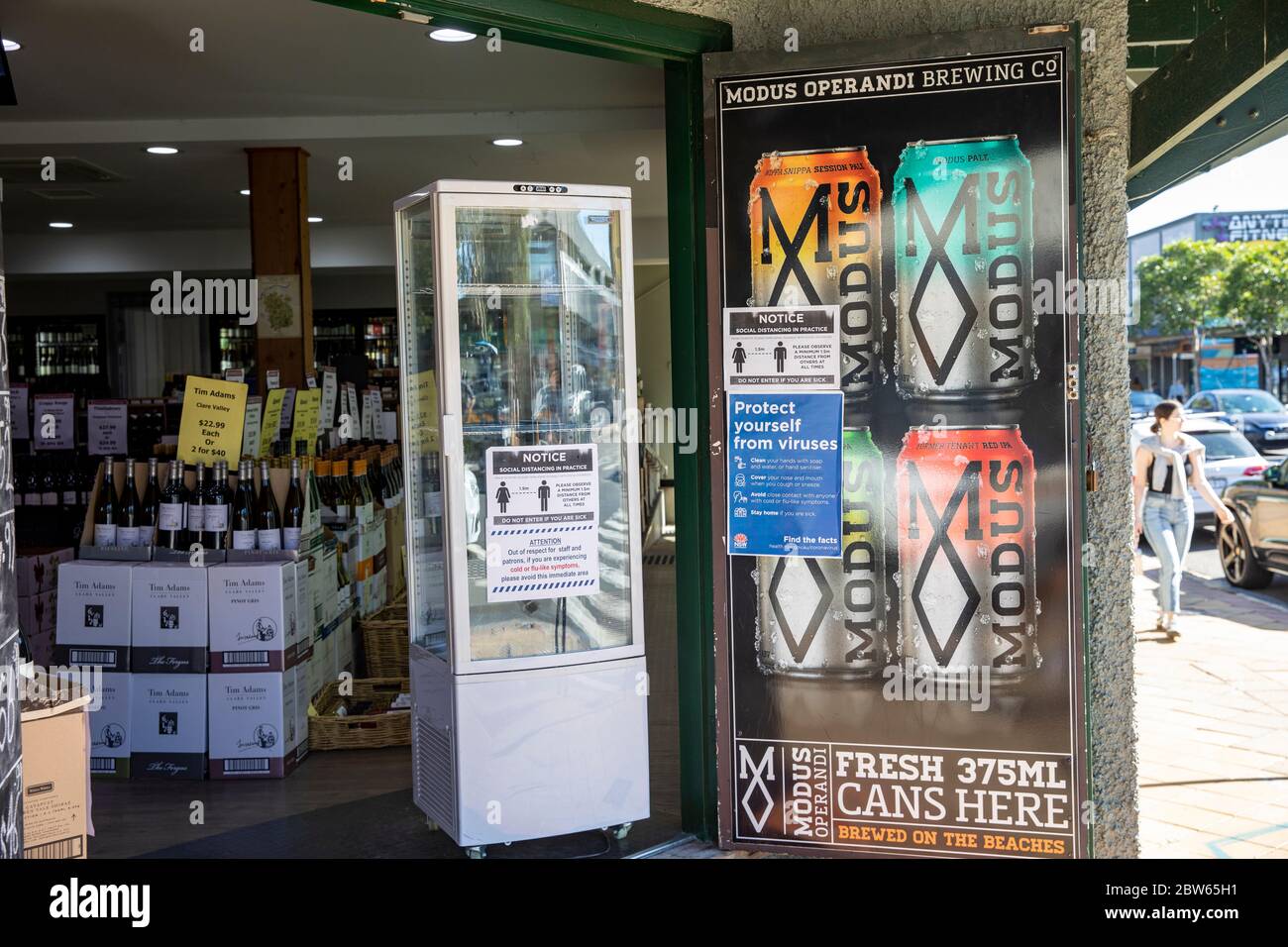 Australian off licence hi-res stock photography and images - Alamy