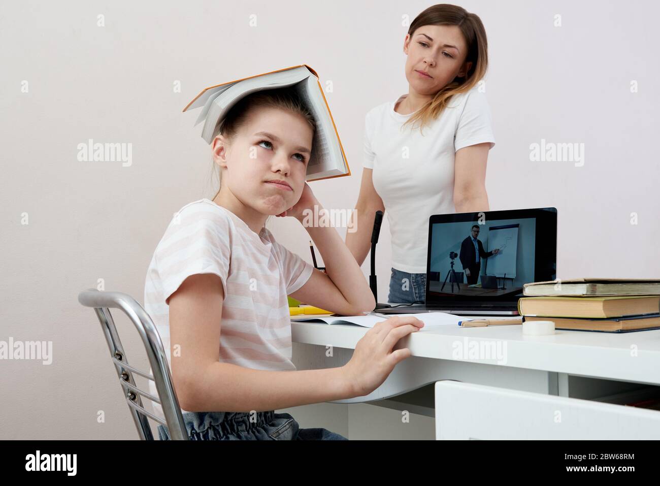 Mother anger child study hi-res stock photography and images - Alamy