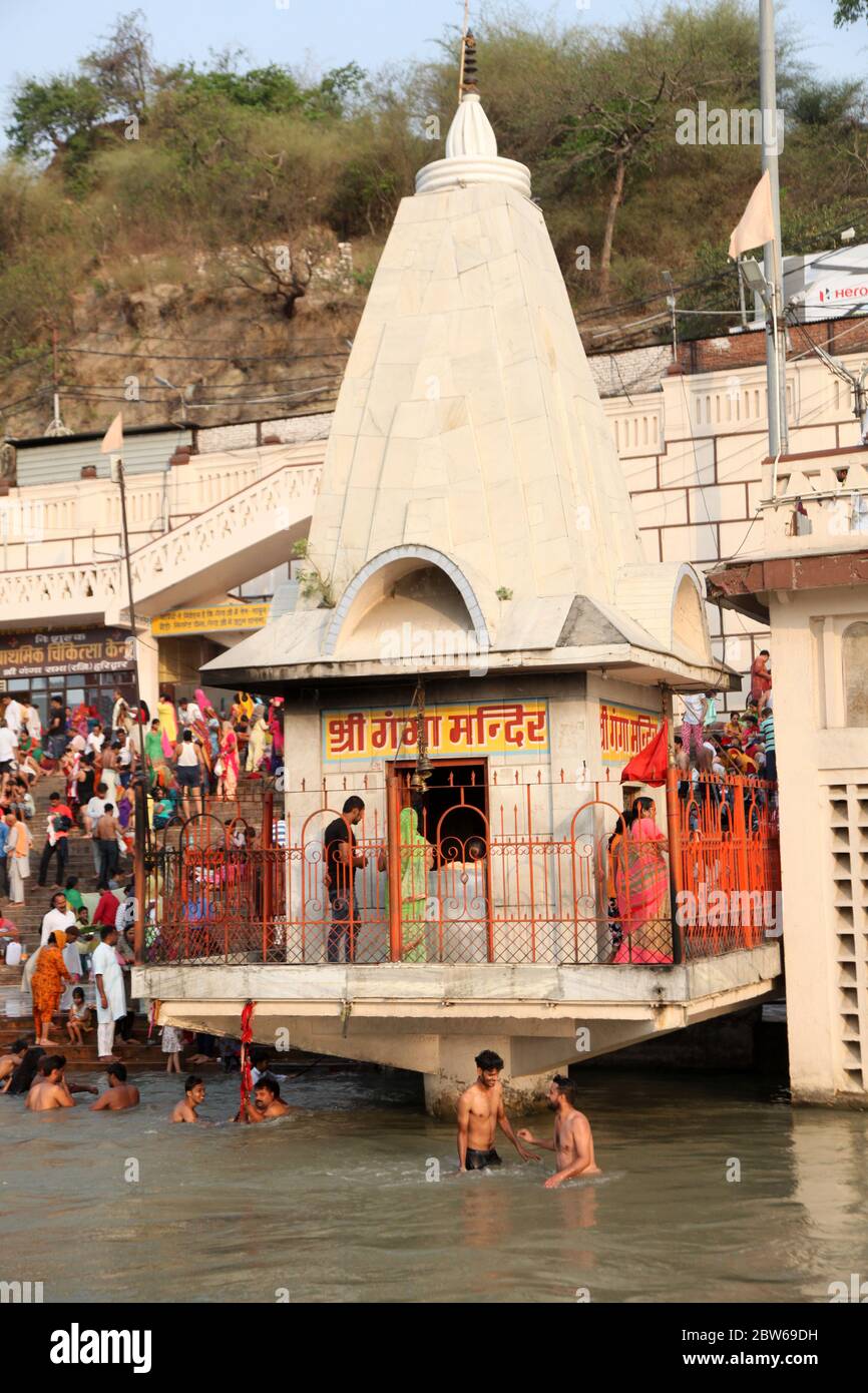 Haridwar holiest places for Hindus, Har Ki Pauri is a famous ghat on ...