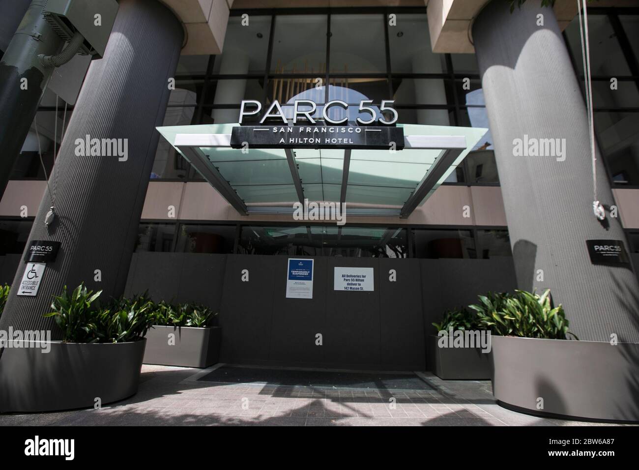 Parc 55 boarded up storefront on May 2, 2020 in San Francisco, California Stock Photo - Alamy