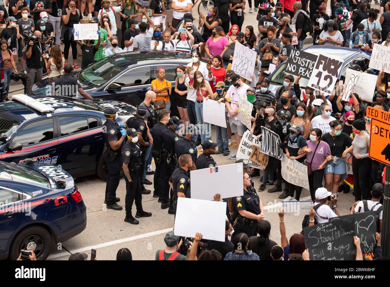 Atlanta, Georgia, USA. 29th May, 2020. Thousands gathered in Atlanta's ...