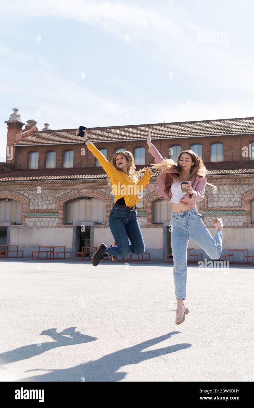 Jump down hi-res stock photography and images - Alamy