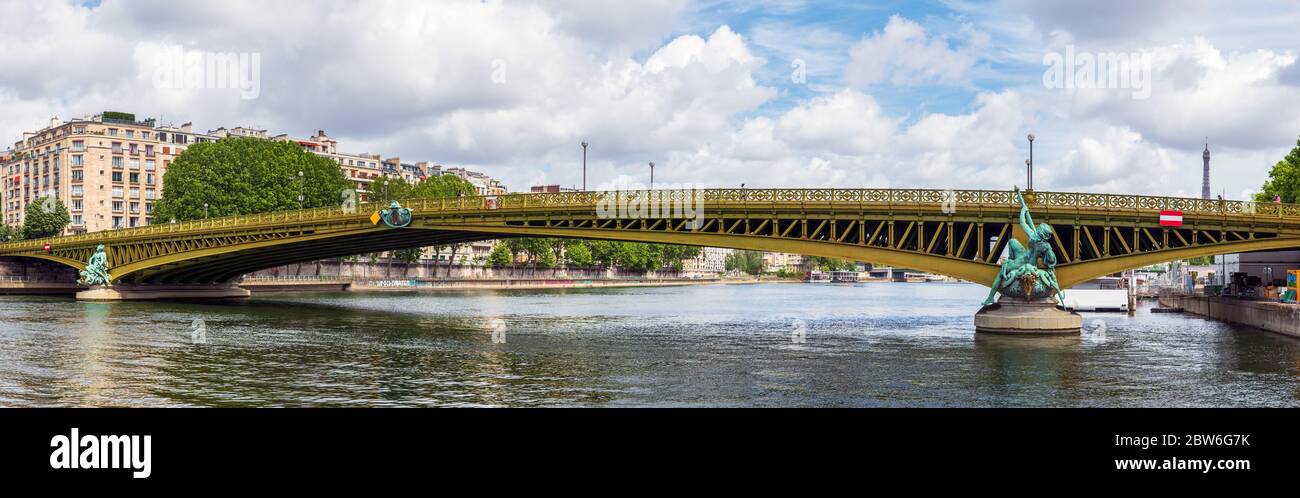 Pont Mirabeau bridge - Paris France Stock Photo - Alamy