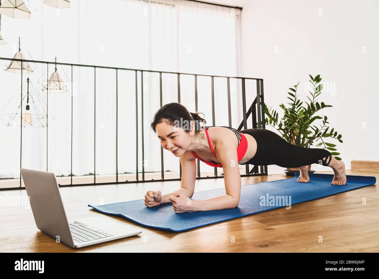 Top pan balance hi-res stock photography and images - Alamy