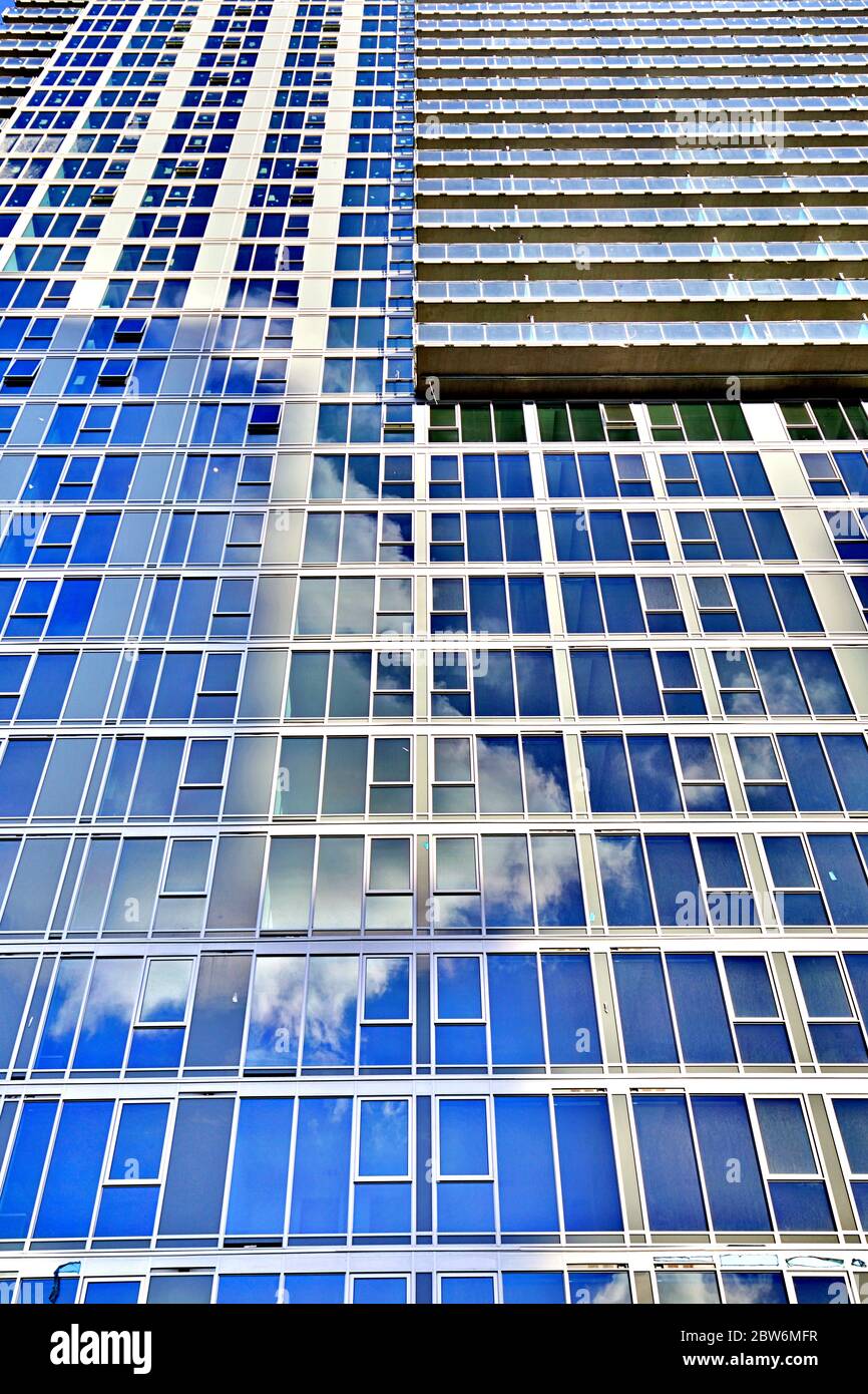 Glass window facade Stock Photo - Alamy