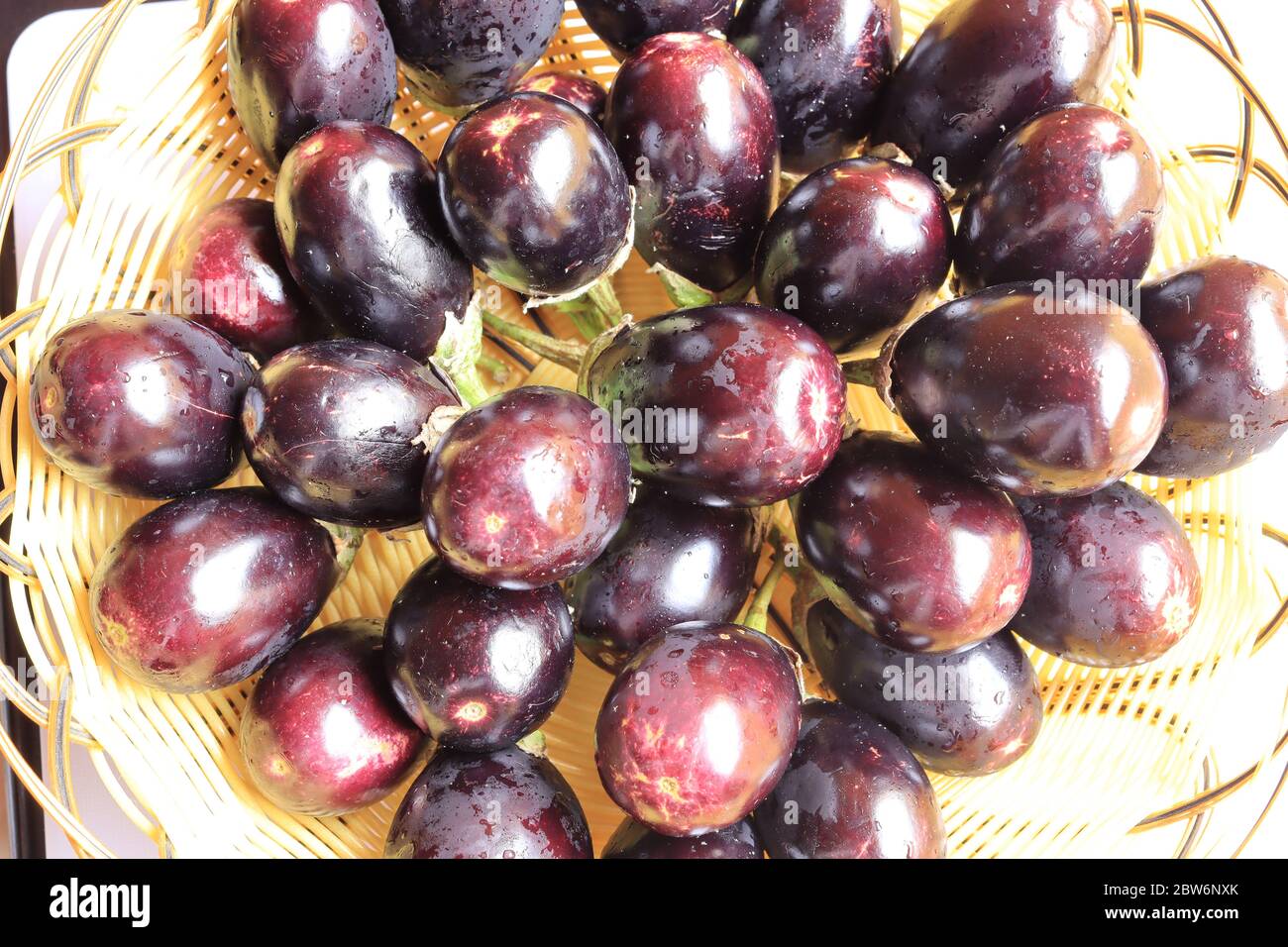 Fresh Raw Sliced Purple Eggplant Brinjal or Eggplant isolated on white ...