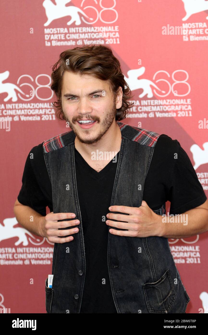 VENICE, ITALY - SEPTEMBER 08: Emile Hirsch pose at the "Killer Joe ...