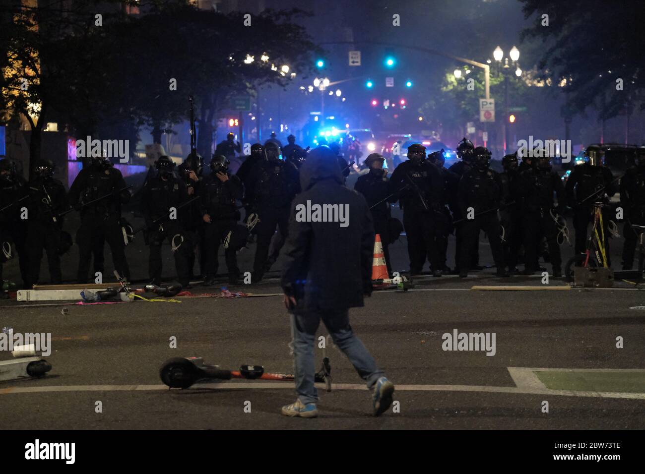 Man confronts police hi-res stock photography and images - Alamy