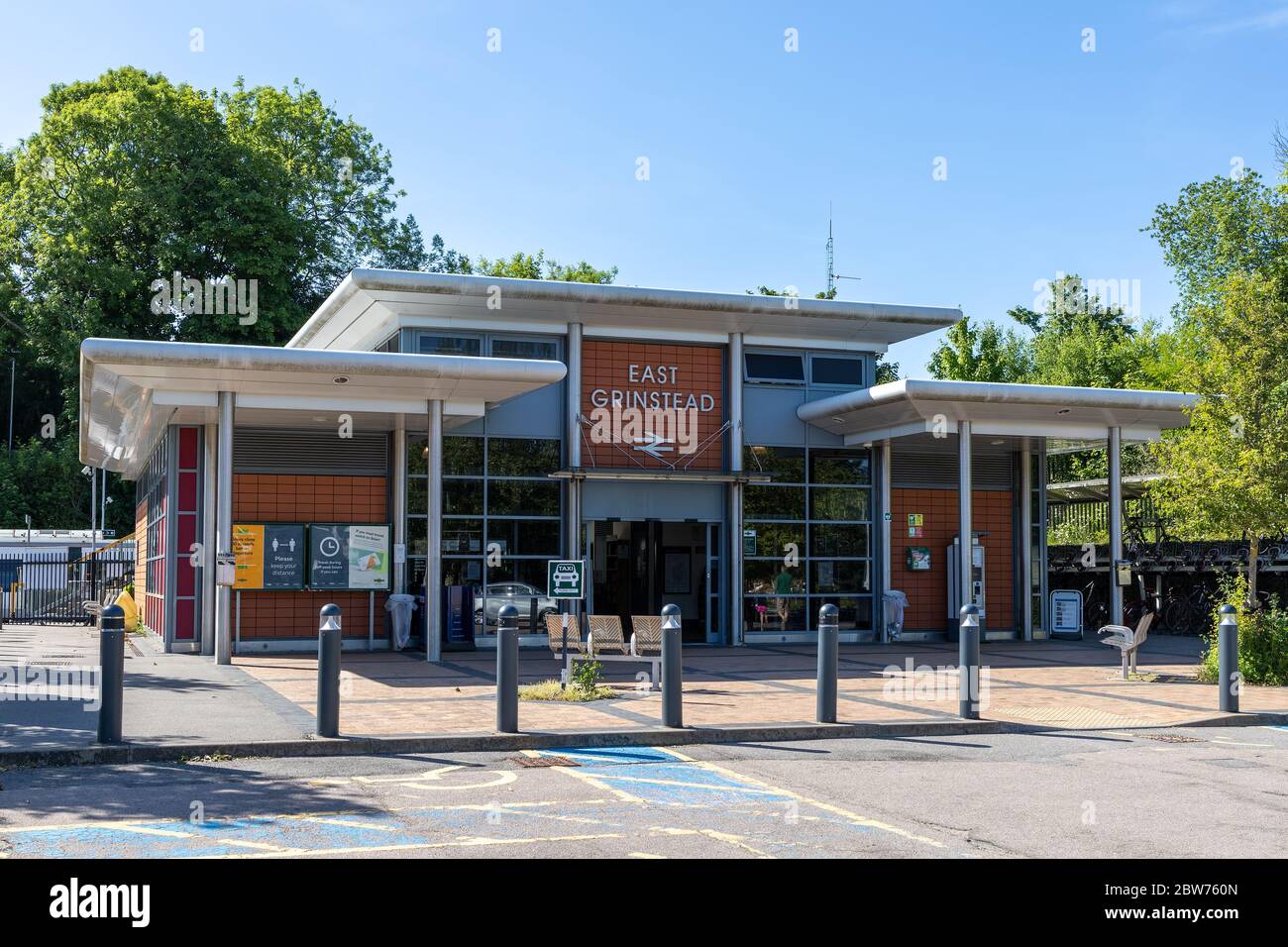 West grinstead station hi-res stock photography and images - Alamy