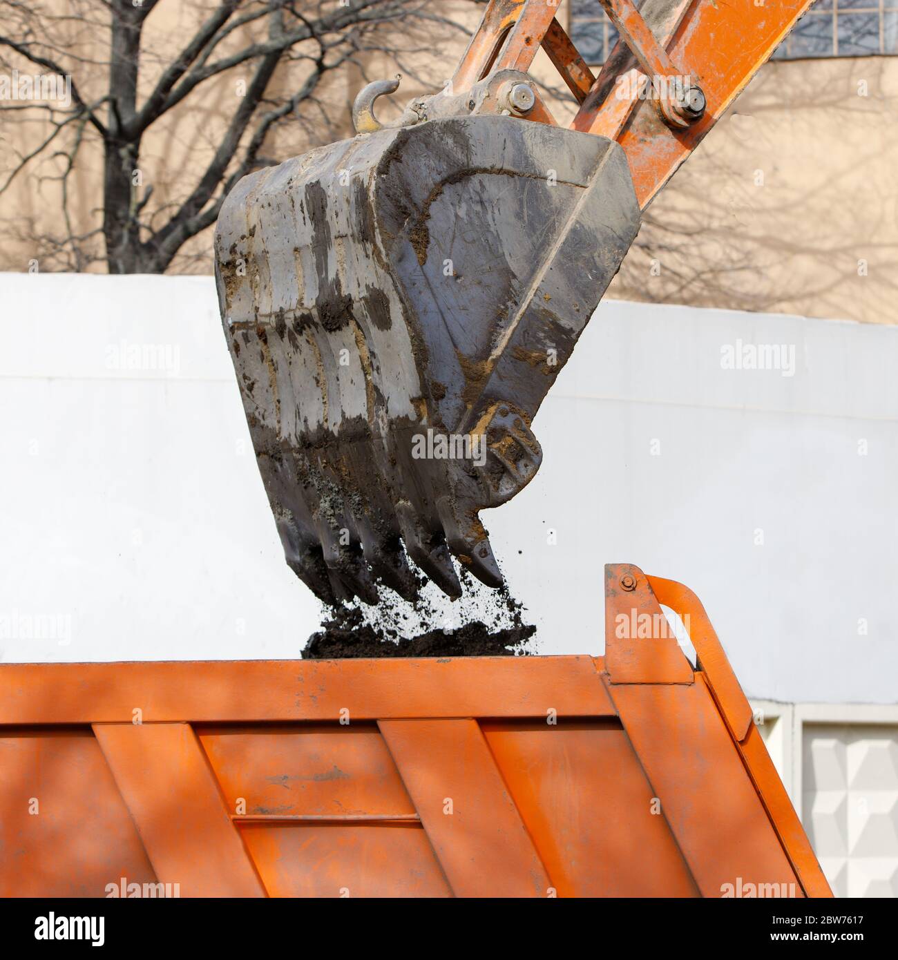 Backhoe bucket hi-res stock photography and images - Alamy