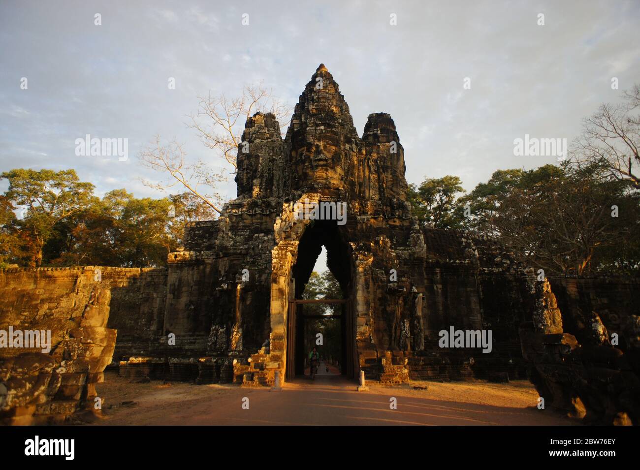 Front shot of tower at Angkor Wat, Cambodia Stock Photo - Alamy