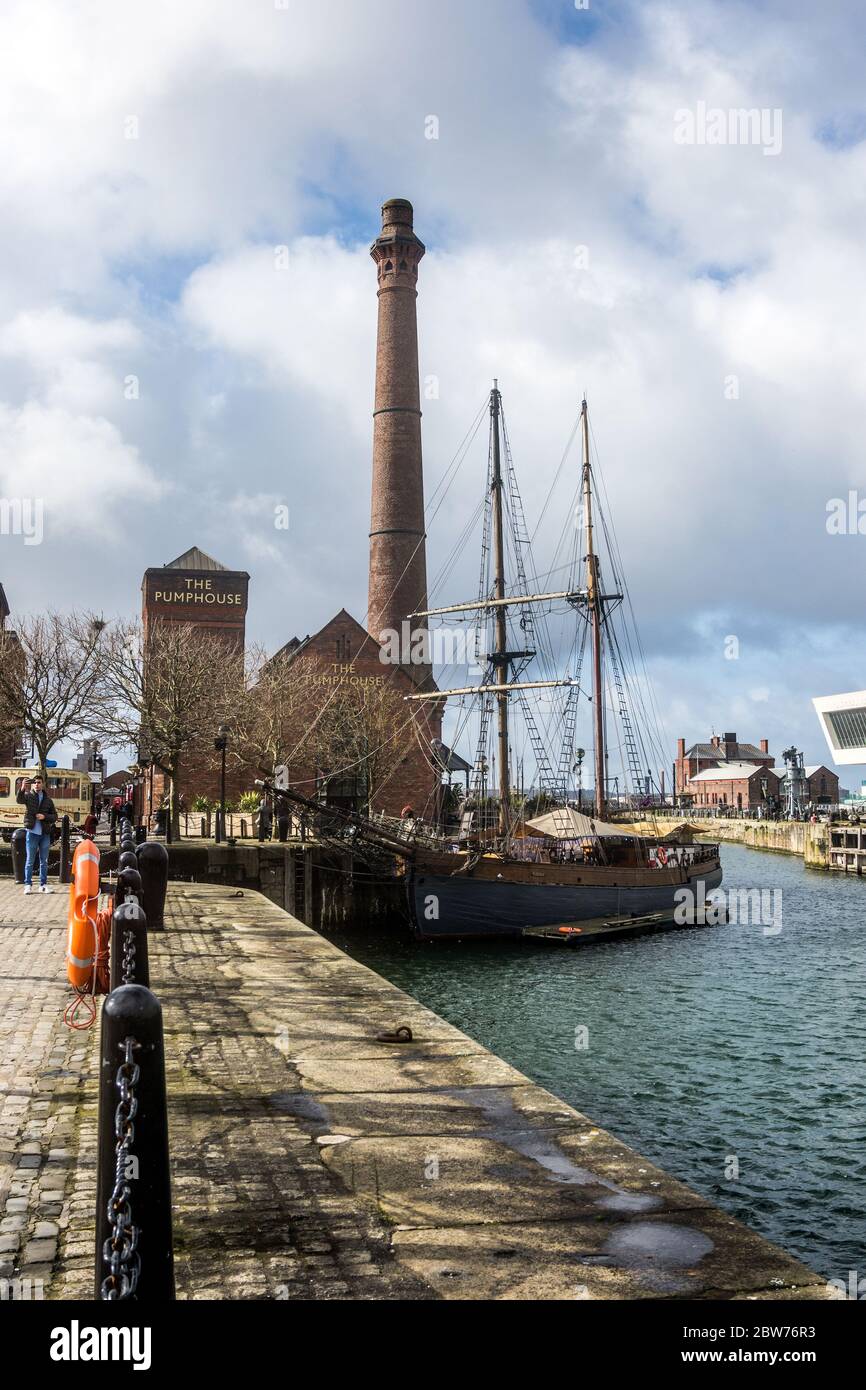 Pump house quay hi-res stock photography and images - Alamy