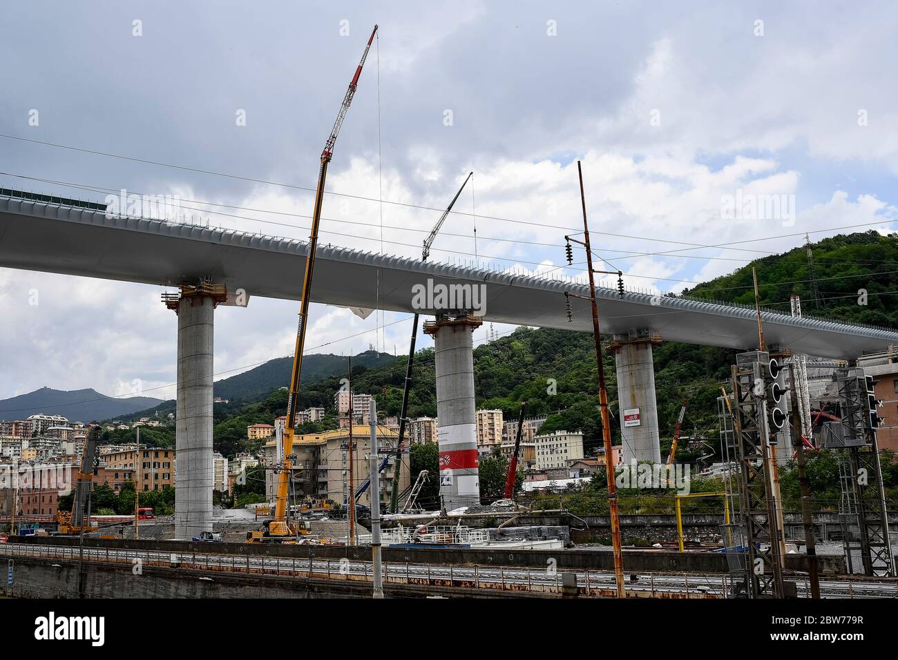 Viadotto morandi hi-res stock photography and images - Alamy