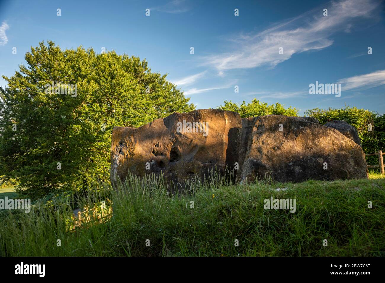 Coldrum Neolithic long barrow near Trottiscliffe, Kent, UK Stock Photo ...