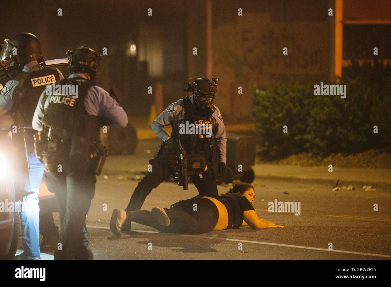 United states police riot gear 2020 hi-res stock photography and images ...
