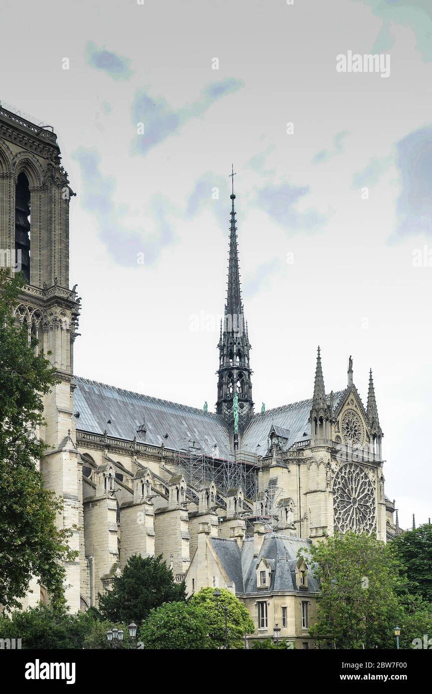 Parisian gothic architecture hi-res stock photography and images - Alamy