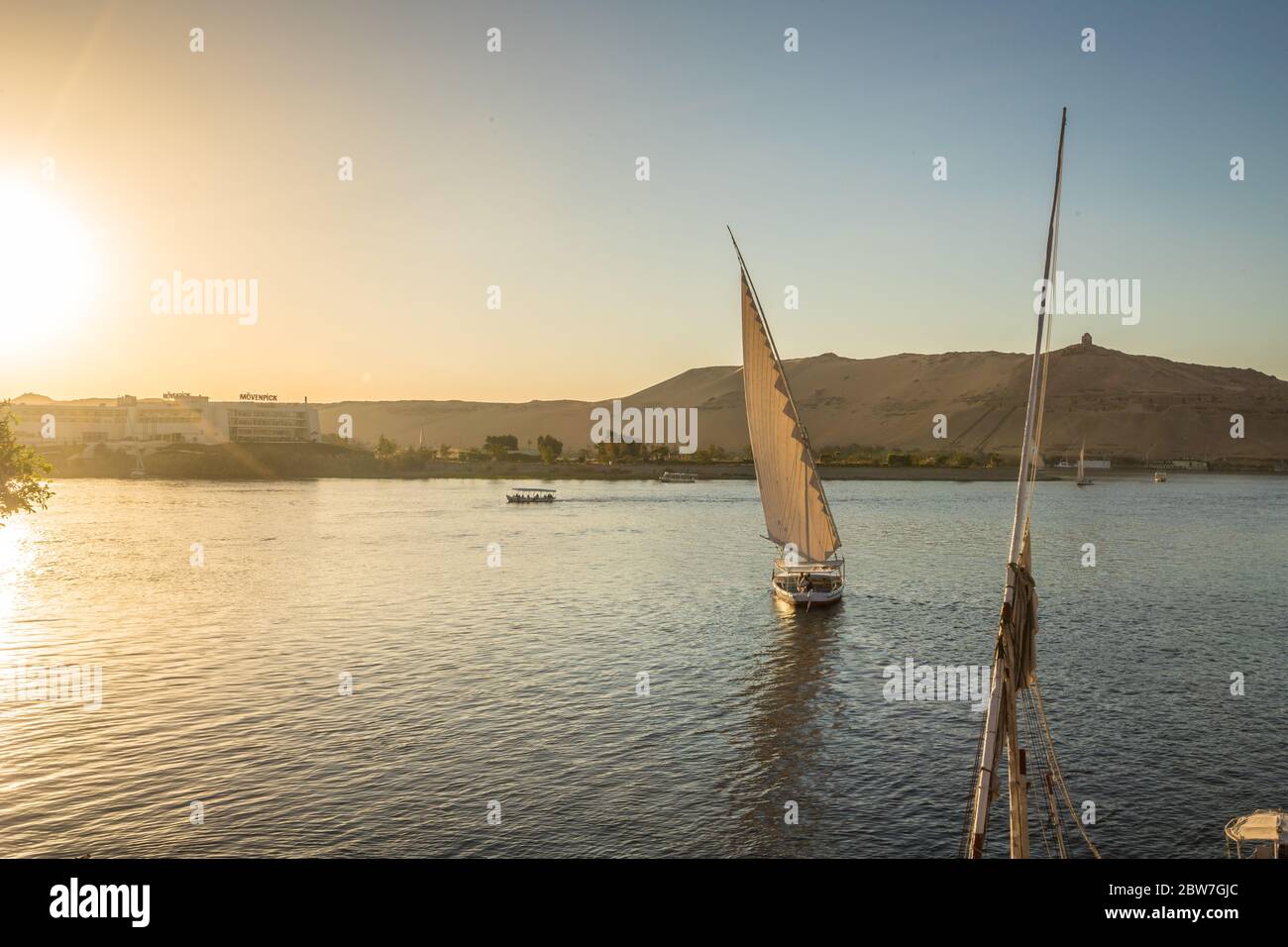 Egypt nile felucca hi-res stock photography and images - Alamy