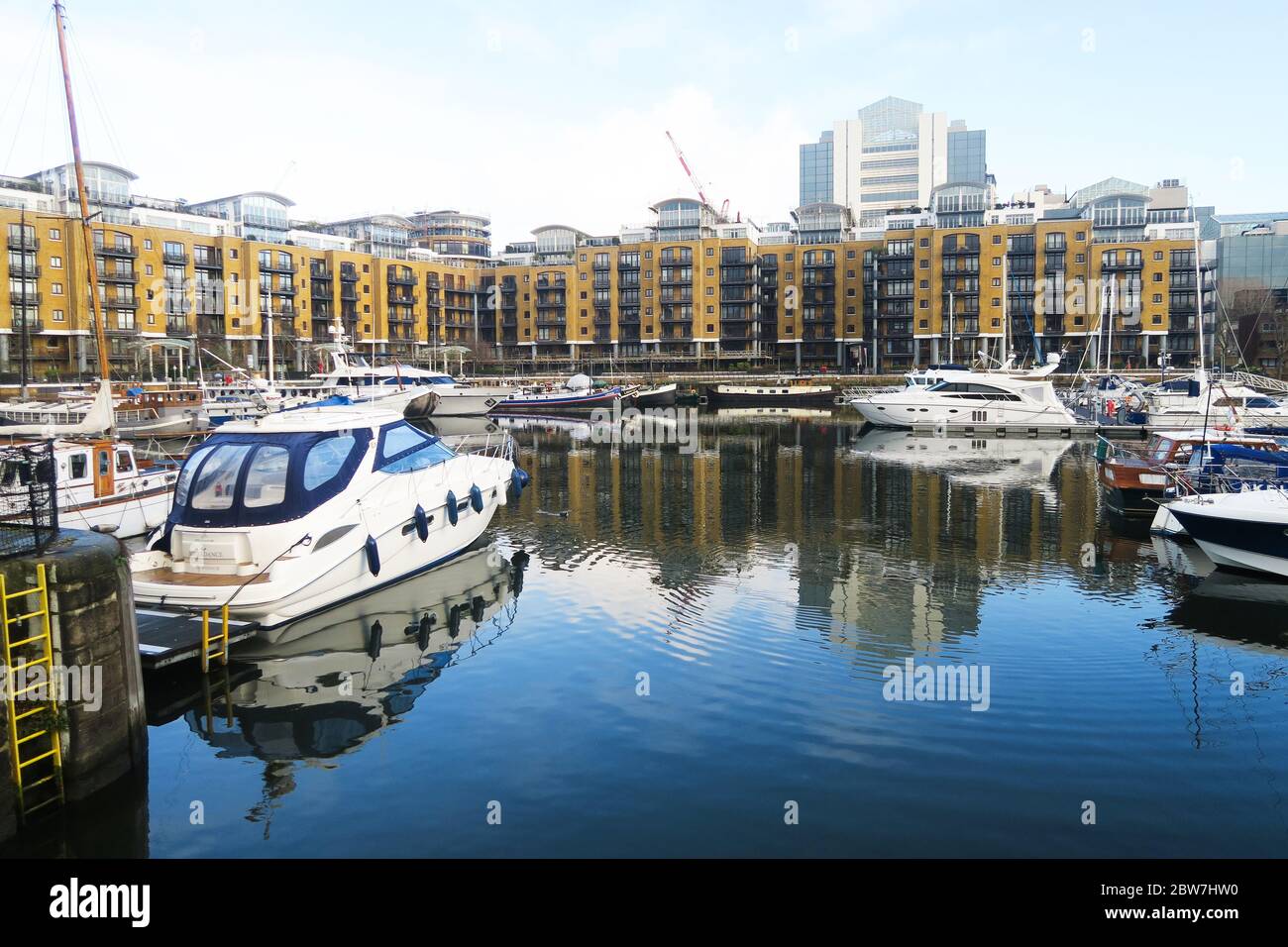 Clipper Wharf, London Dock, Wapping Stock Photo - Alamy
