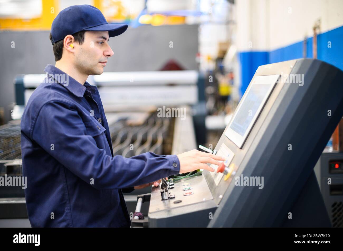 Machine survey hi-res stock photography and images - Alamy