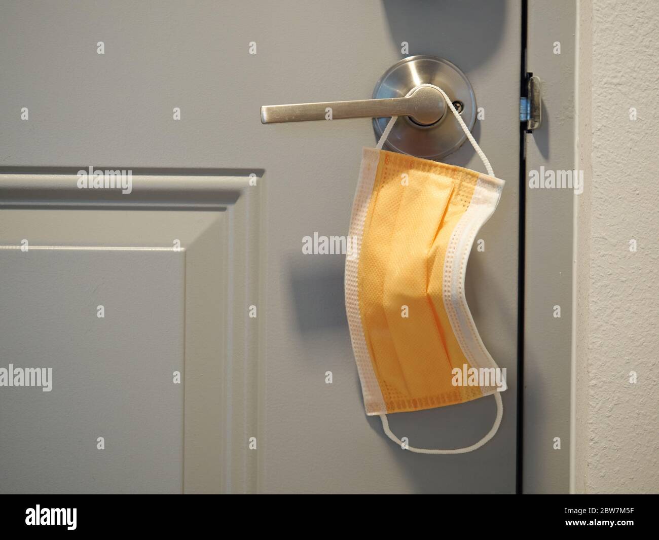 Hospital door handle hi-res stock photography and images - Alamy