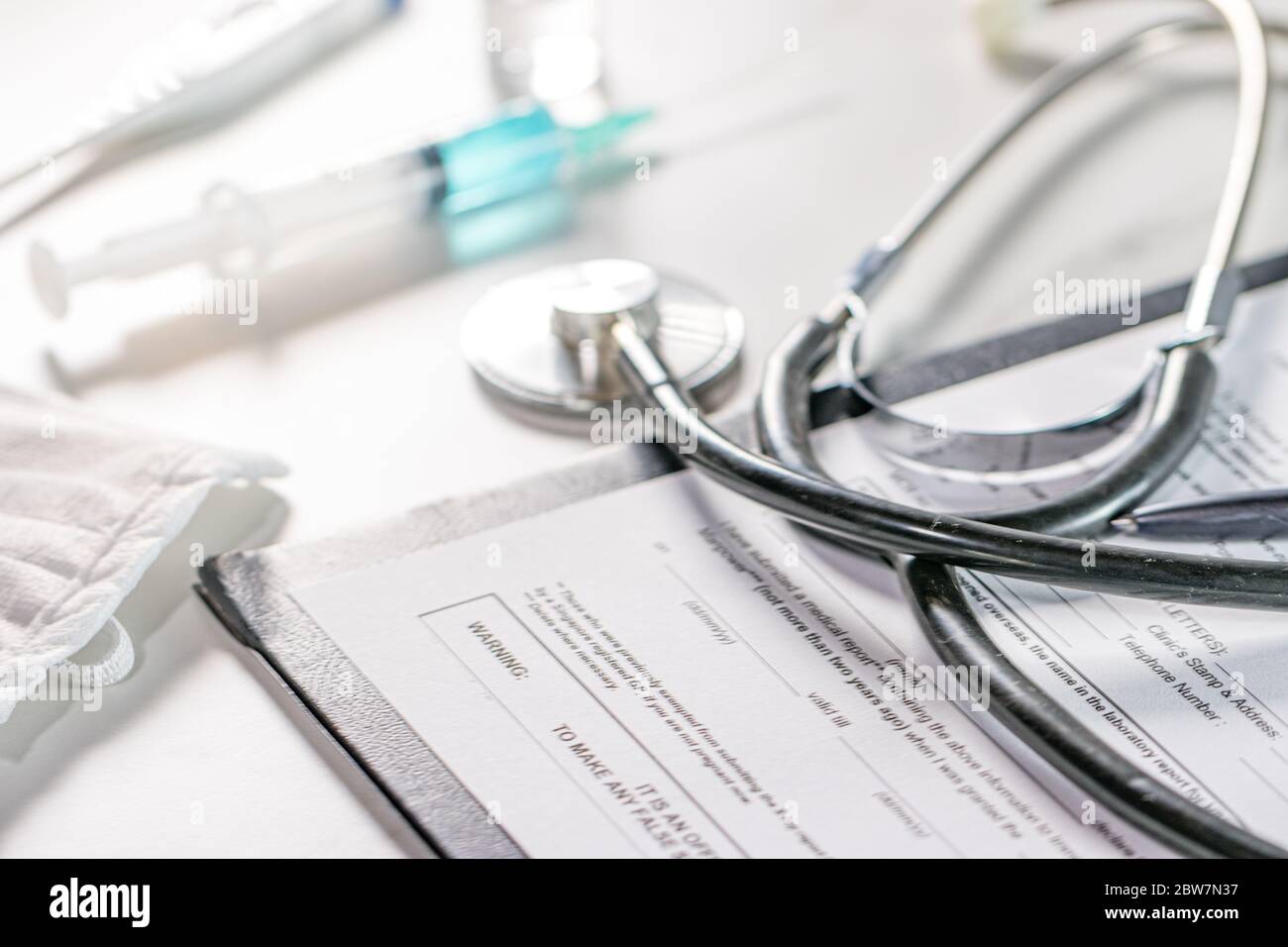Medical syringe Pharmaceutical Stuff Stethoscope Stock Photo - Alamy