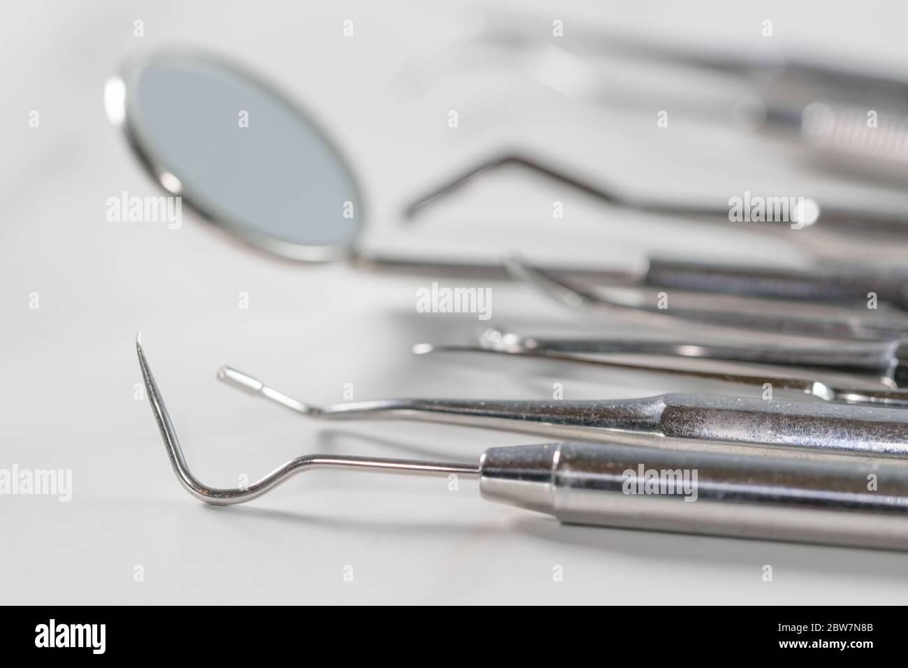 Dental probe hi-res stock photography and images - Alamy