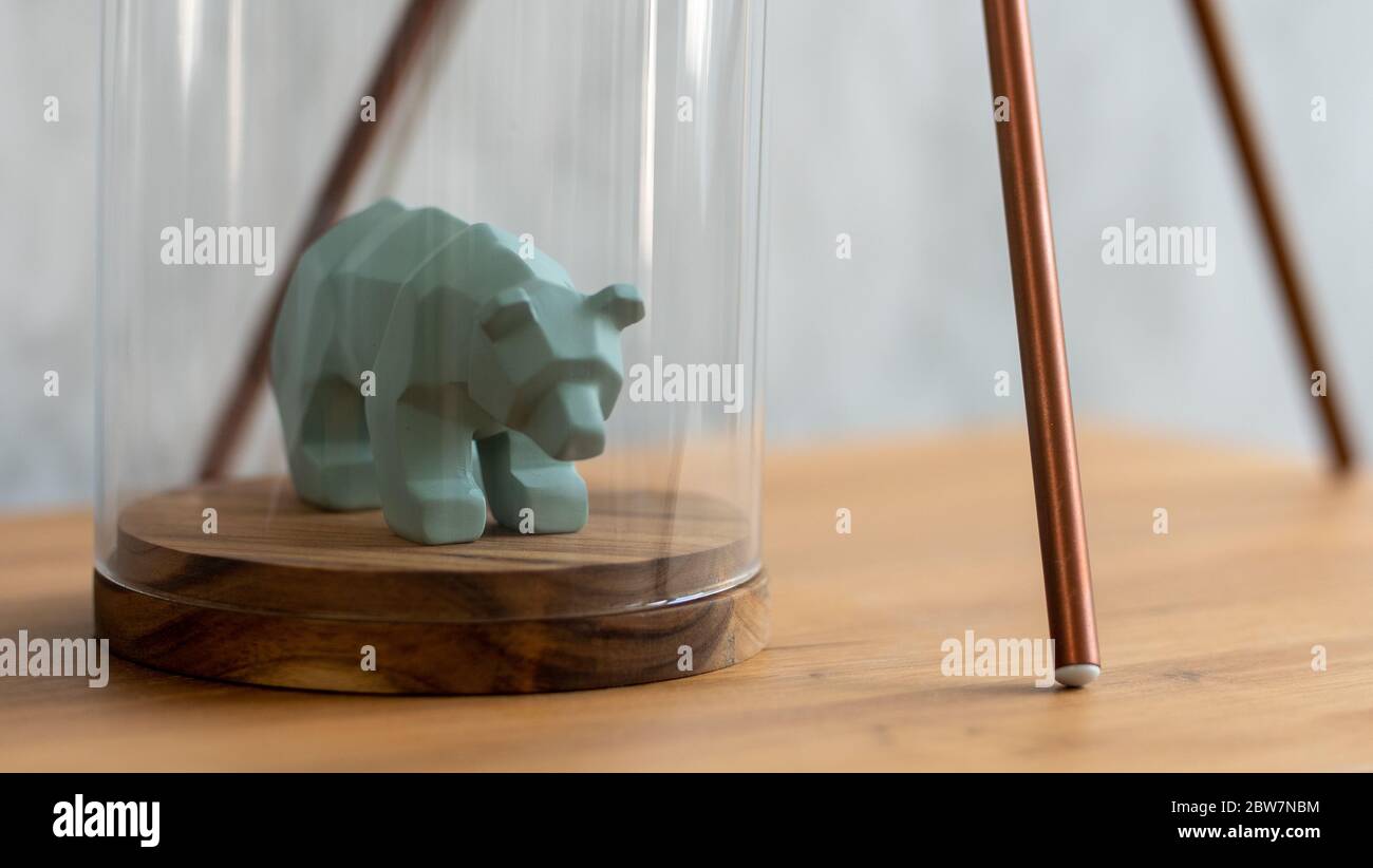 Bear home hi-res stock photography and images - Alamy