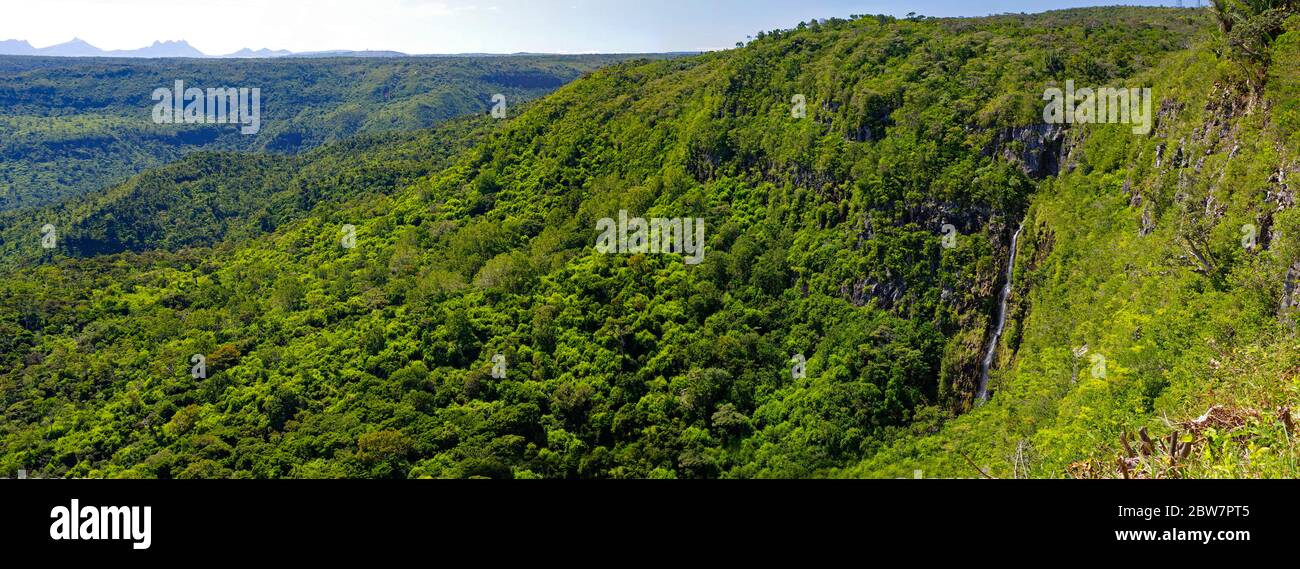 Panoramic view of Black River Gorges National Park, Gorges Viewpoint in ...