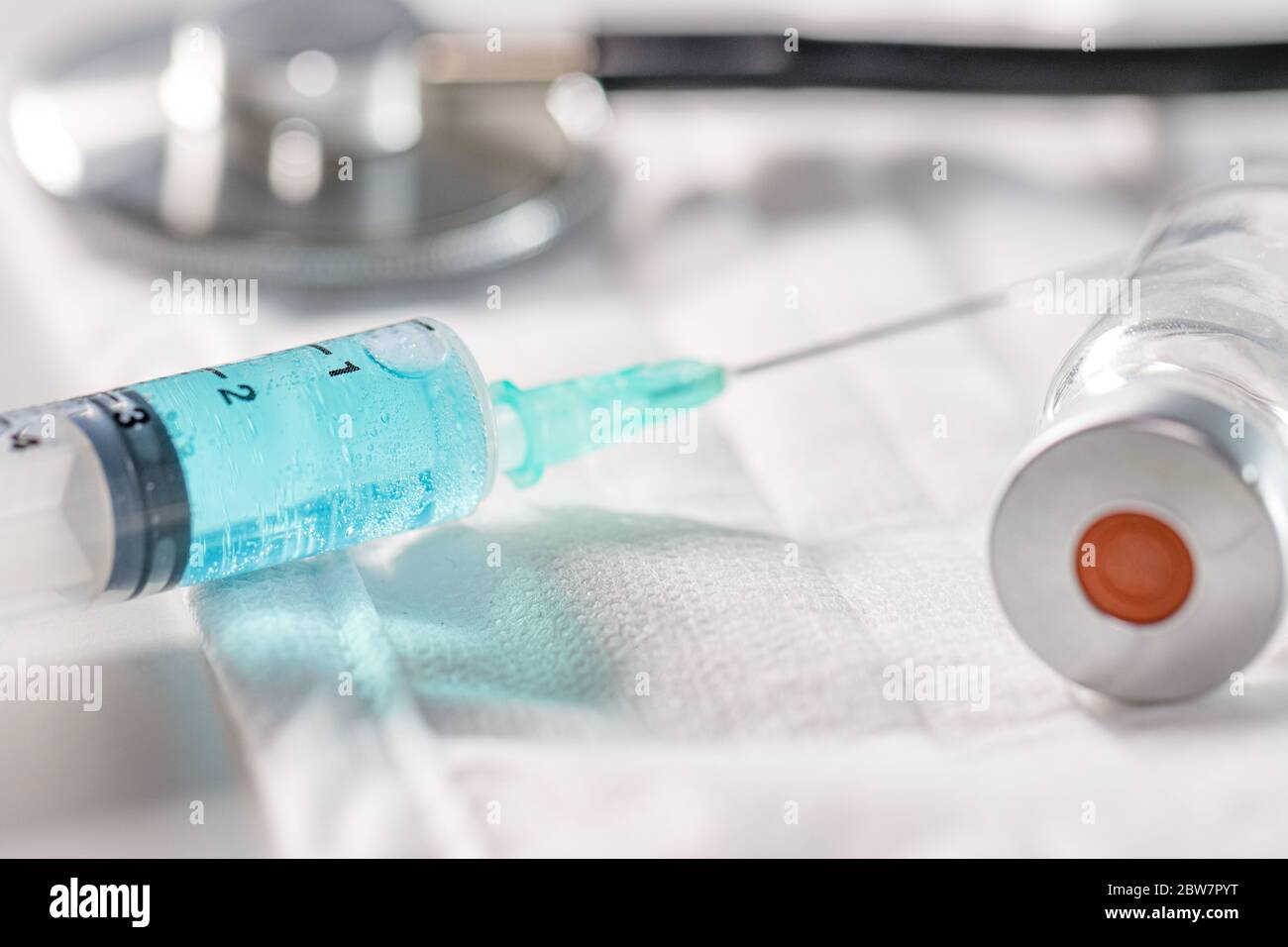 Medical syringe Pharmaceutical Stuff Stethoscope Stock Photo - Alamy