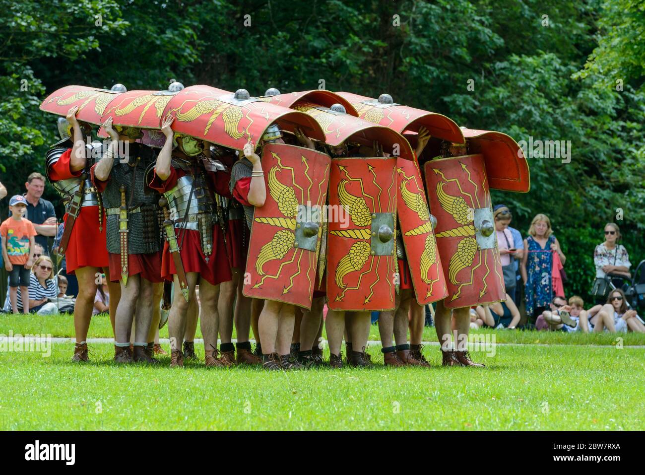 St Albans, England: The Ermine Street Guard reenact Roman battles at a ...