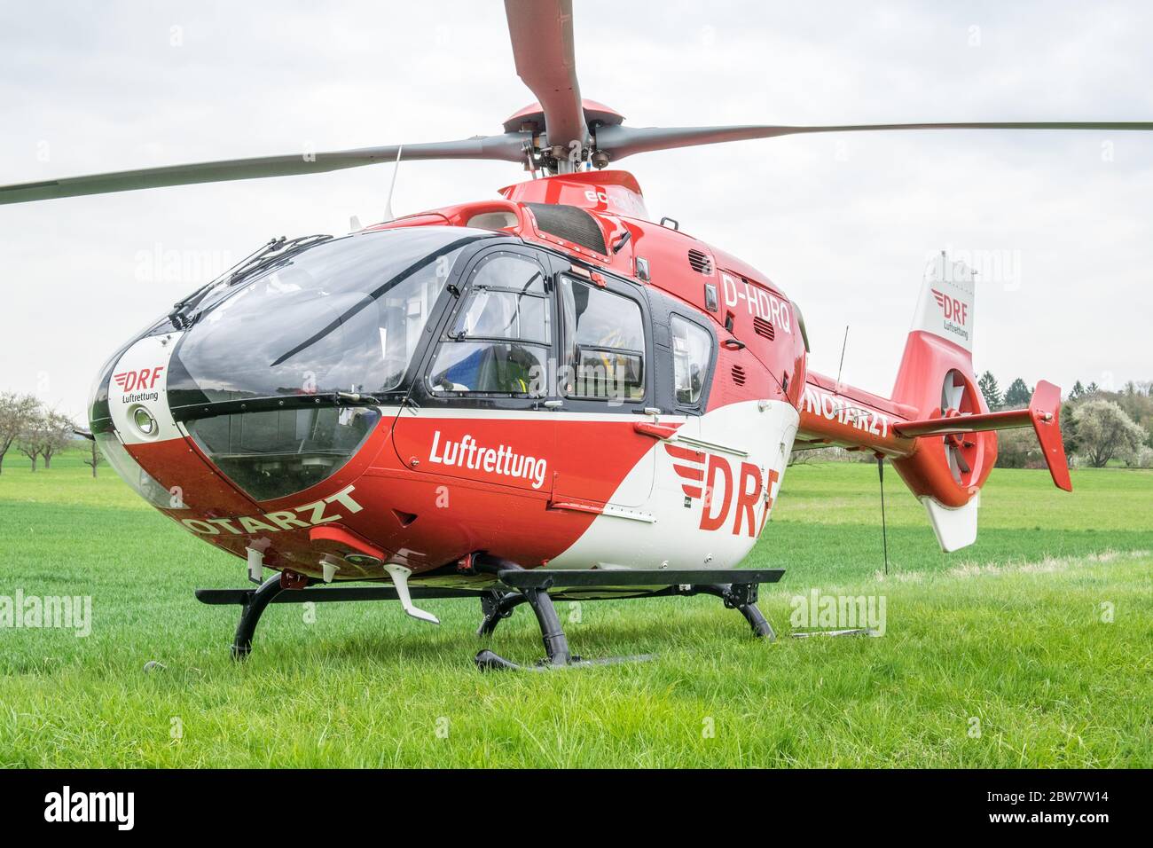 Unfall mit rettungsdienst hi-res stock photography and images - Alamy