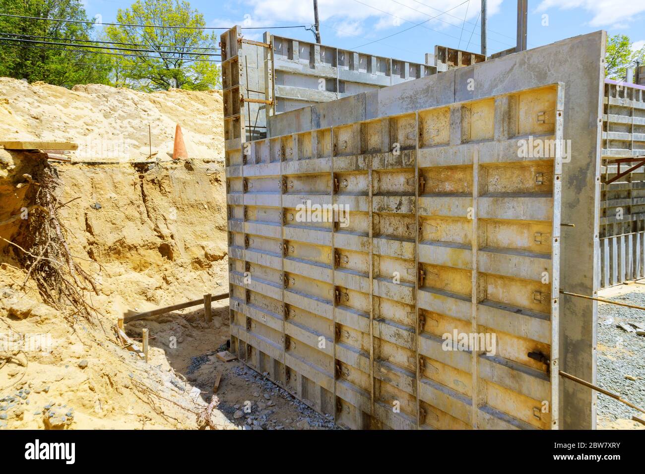 Building the installation of formwork under the foundation of a new ...